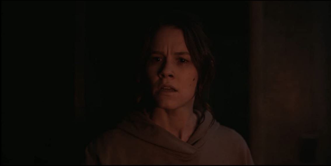 Smile Movie Review - Creepy, Scary And Unsettling! - Popcorn Reviewss